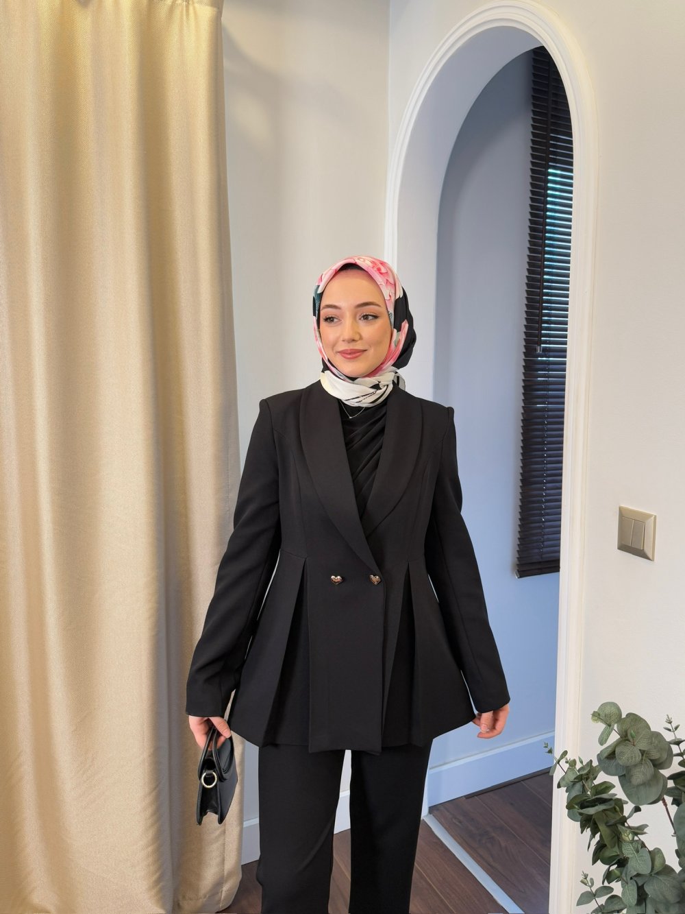 Mylan Ceketli̇ Takim - Si̇yah Modelleri En Uygun Fiyatlarla